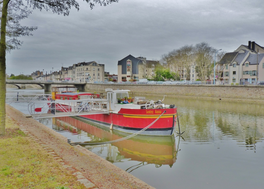 Une péniche photo et image | paysages, lacs, rivières, cascades, nature ...