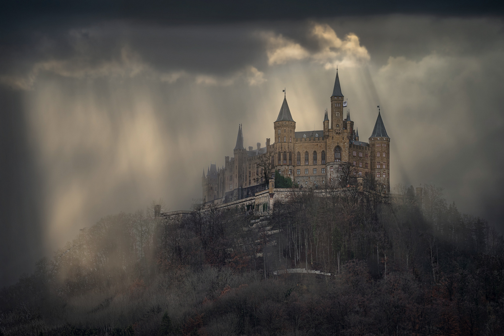 Unheimlich ist's Foto & Bild | spezial, wolken, composing Bilder auf ...