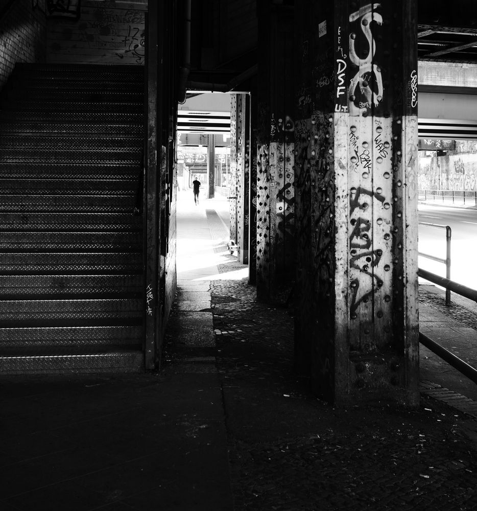 unter den Yorkbrücken Foto & Bild | menschen, streetfotografie mit menschen, projekte Bilder auf ...