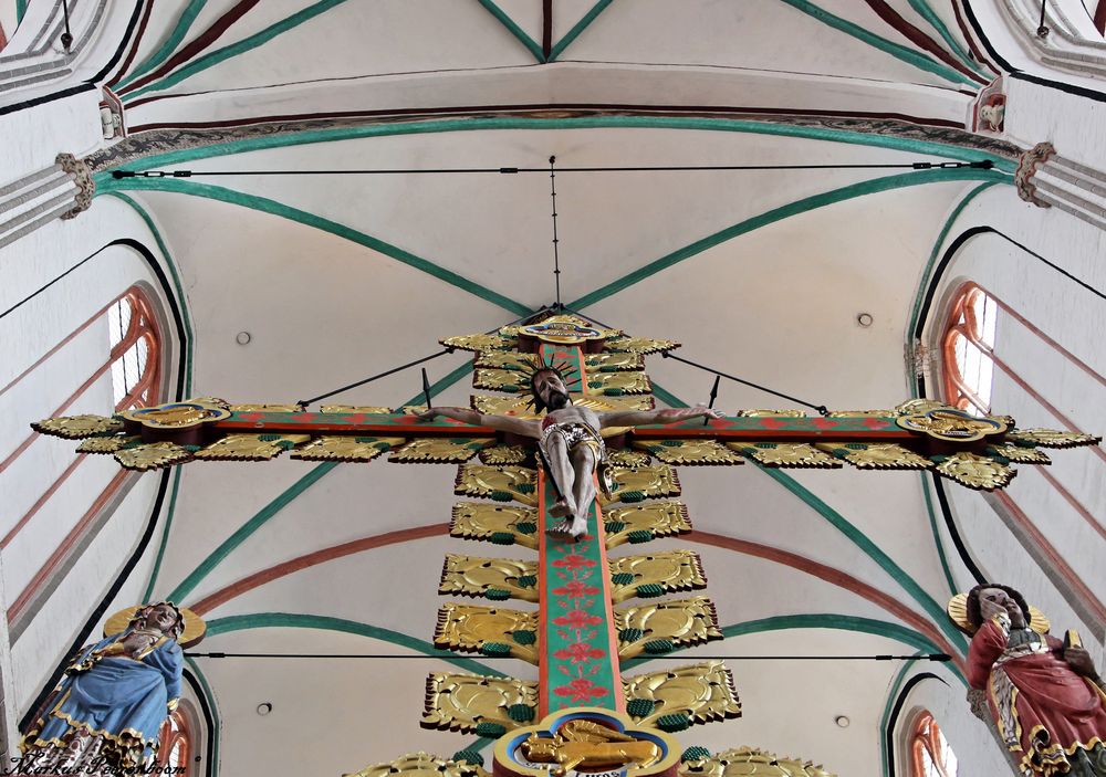 Unterm Kreuz stehen Foto & Bild | architektur, sakralbauten, figuren&details Bilder auf ...