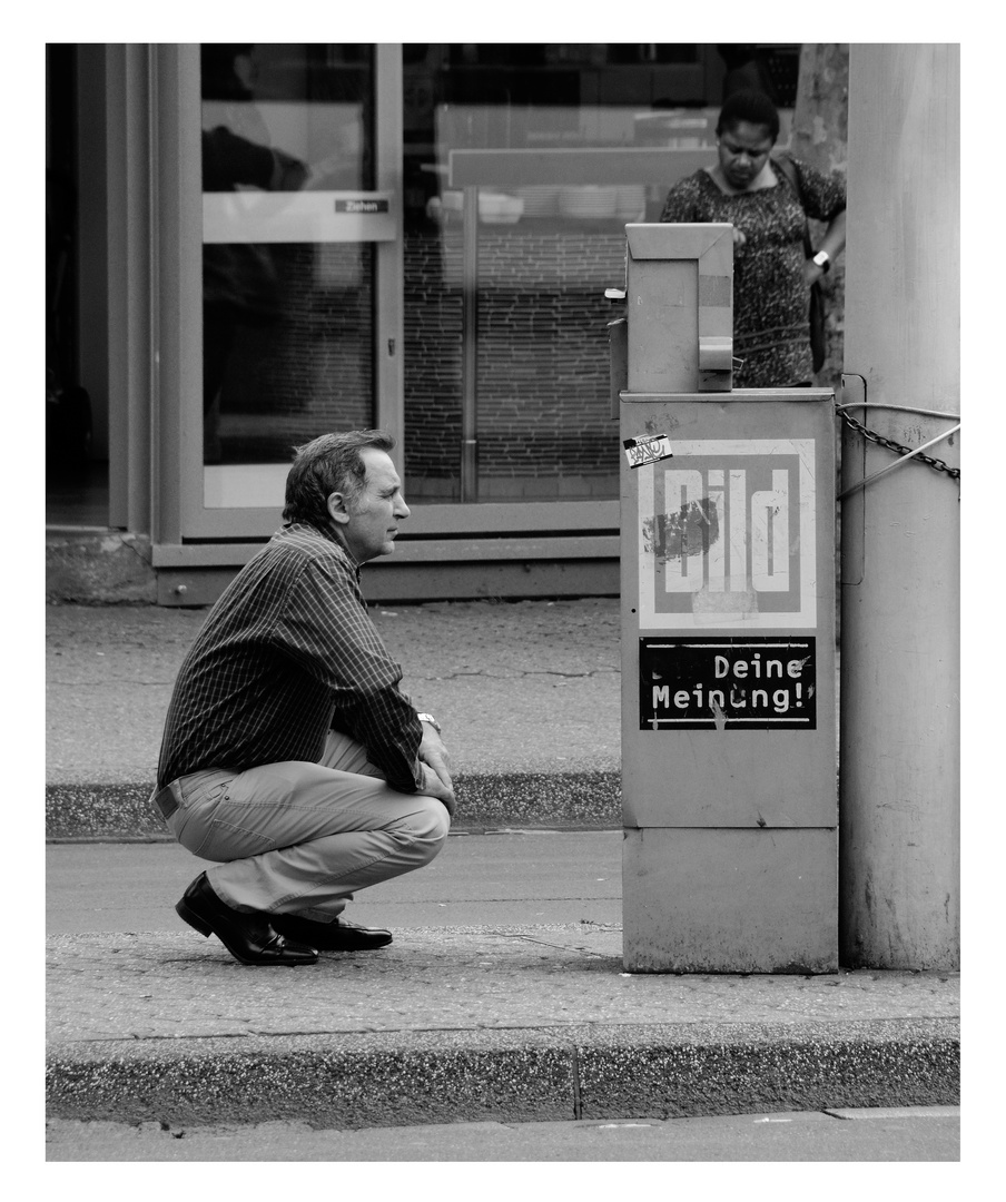 Unterste Schublade Foto & Bild | streetfotografie mit menschen, kommunikation; grafik; szenen ...