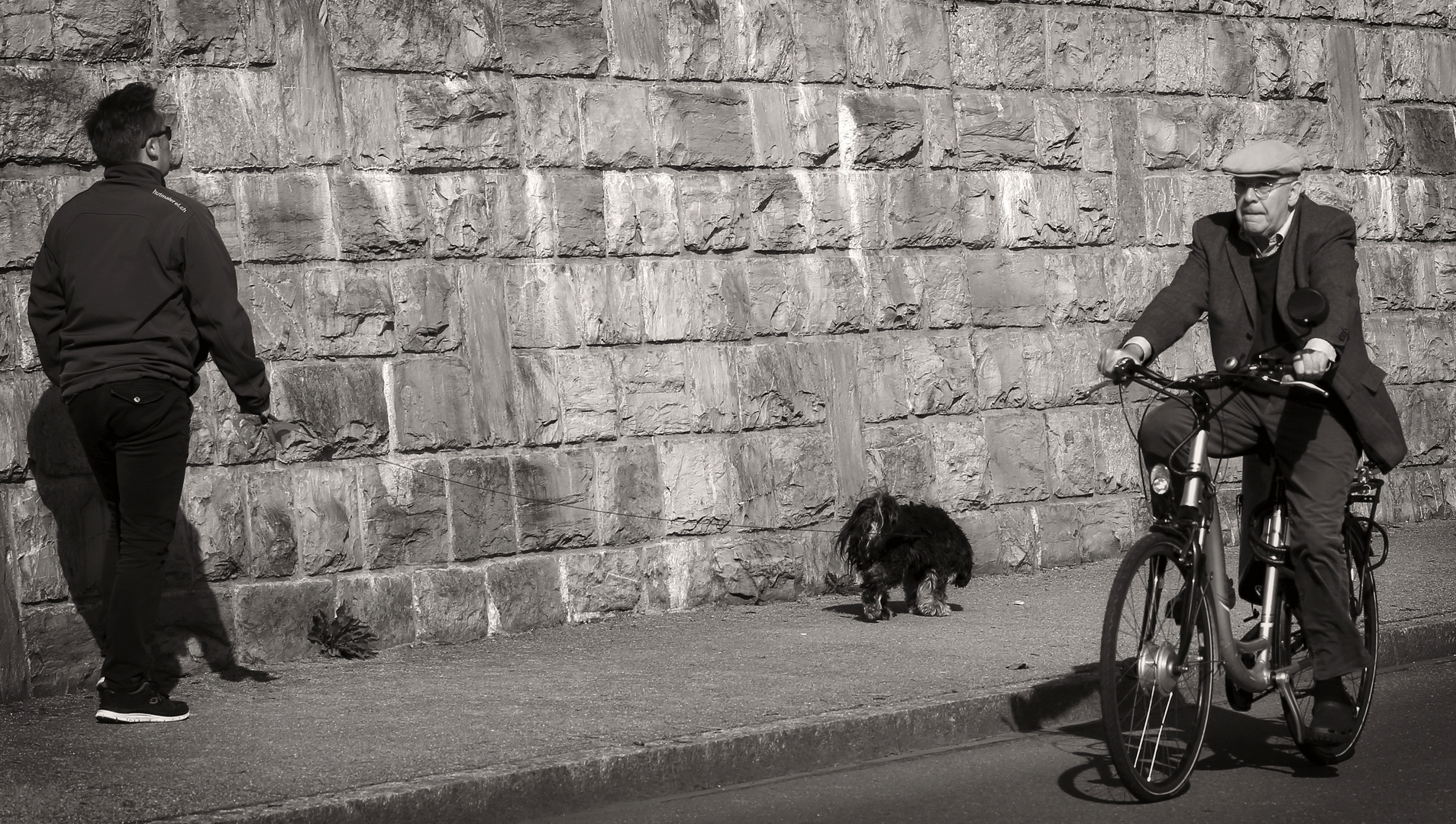 Unterwegs Foto & Bild | erwachsene menschen, streetfotografie mit menschen, menschen in der ...