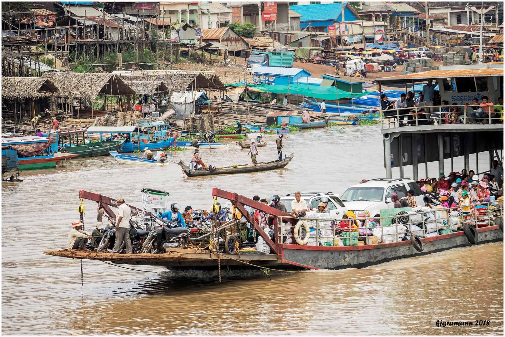 unterwegs auf dem tonle..... Foto & Bild | street, world, menschen ...