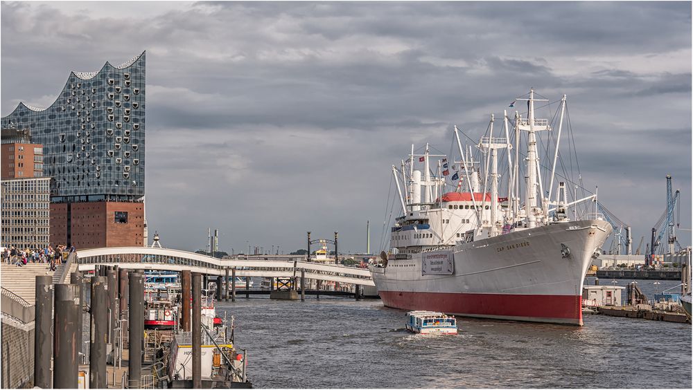 Unterwegs im Hamburger Hafen Foto & Bild | fotos, city, world Bilder ...