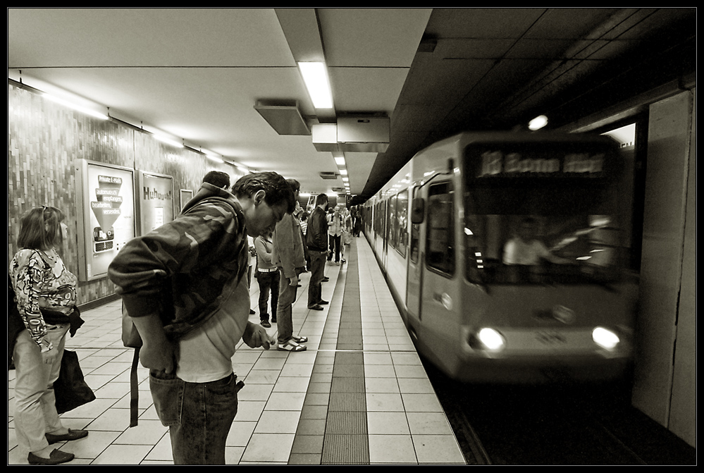 unterwegs mit der U-Bahn ... Foto & Bild | erwachsene ...