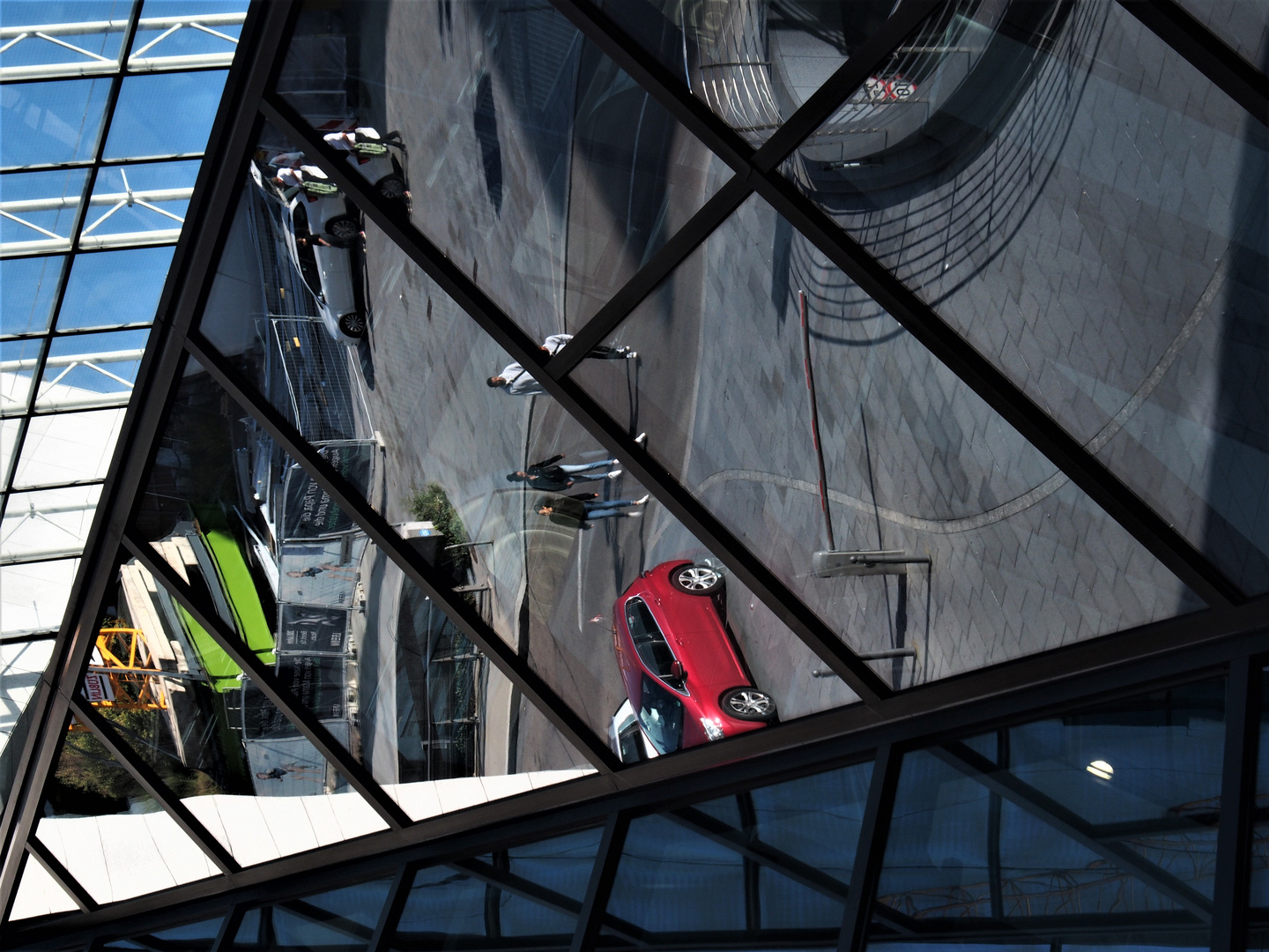 Unusual Perspectives Foto & Bild | architektur, motive Bilder auf ...