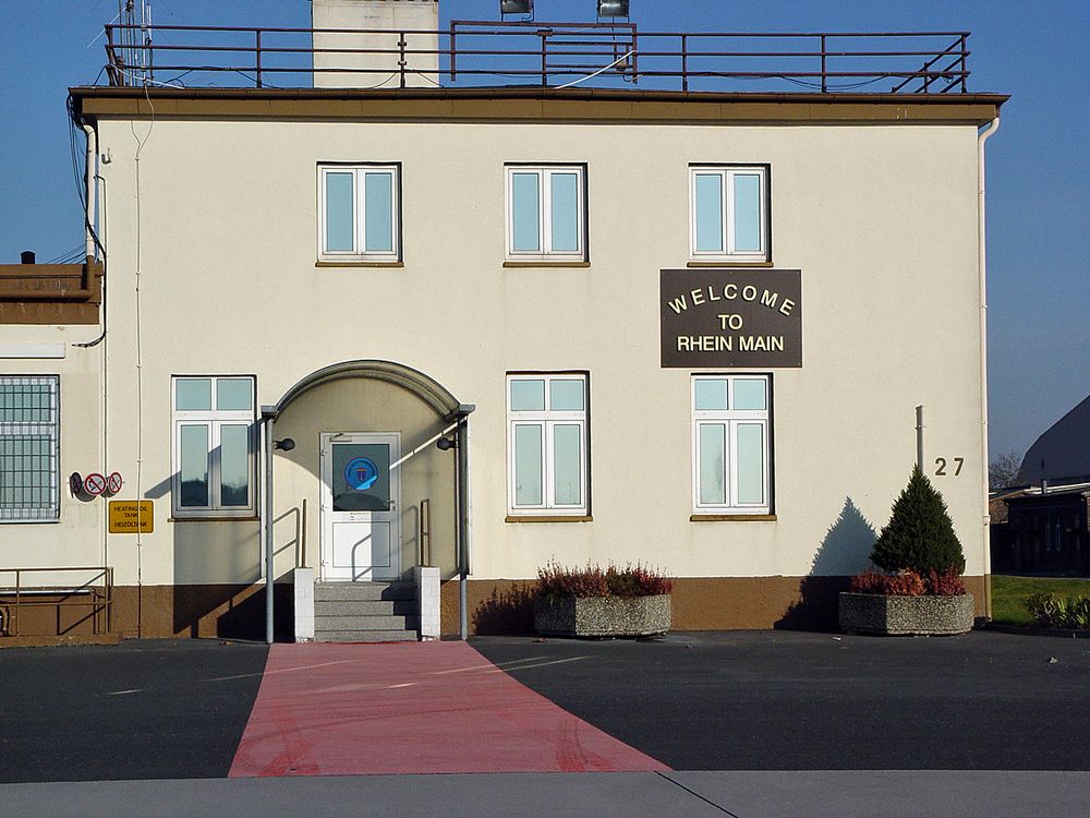 US Rhein Main Air Base, Bldg 27, Terminal, Frankfurt am Main Foto ...