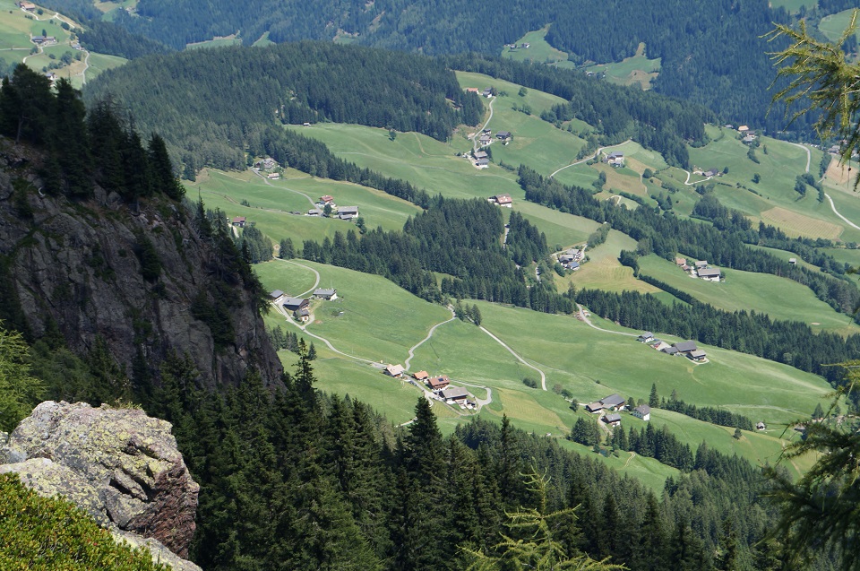 valle di Sarentino Foto % Immagini| paesaggi, montagna, natura Foto su ...