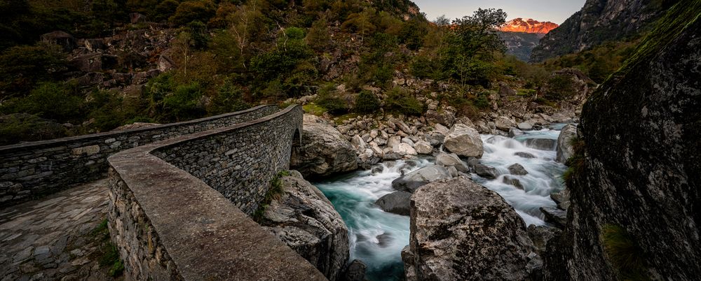 [valle maggia...] Foto & Bild | world, wasser, sonnenaufgang Bilder auf ...