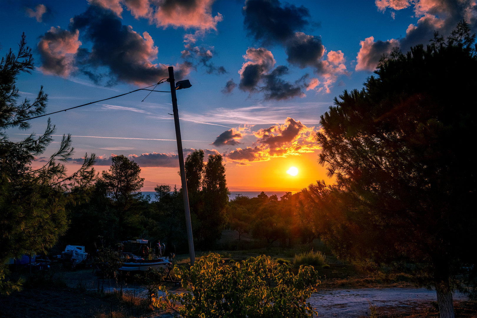 Vasilikos sunrise Foto & Bild | europe, greece, landschaft Bilder auf ...