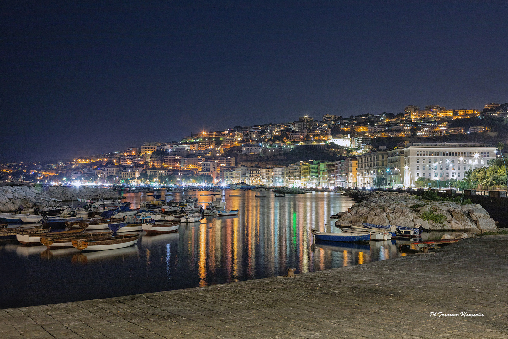 Veduta di Mergellina di notte Foto % Immagini| fotos, city, italy Foto ...