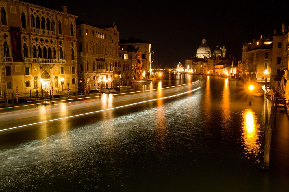 Venedig bei Nacht Foto & Bild | wasser, nacht, meer Bilder auf fotocommunity