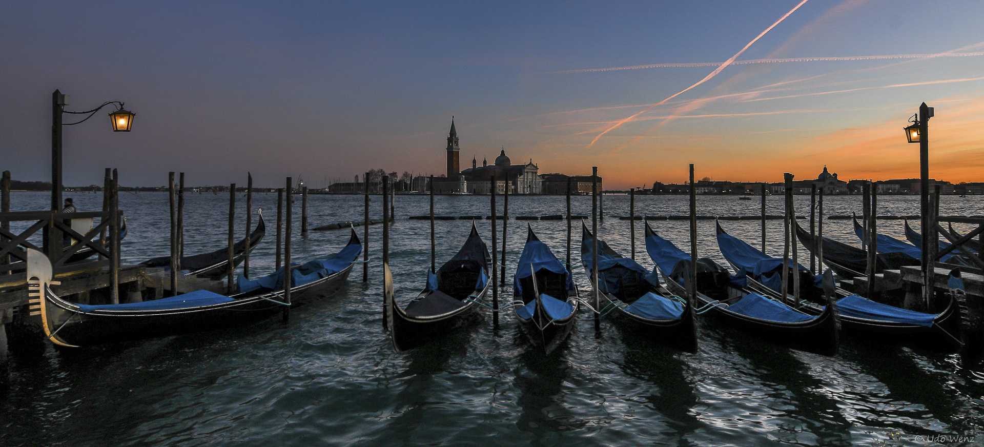 Venedigs Gondeln Foto & Bild | italy, sonnenuntergang, wasser Bilder ...