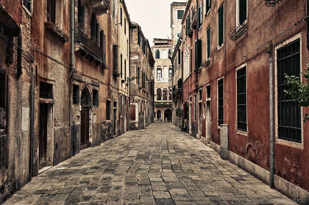 Venezianische Gasse Foto & Bild | europe, italy, vatican city, s marino, italy Bilder auf ...