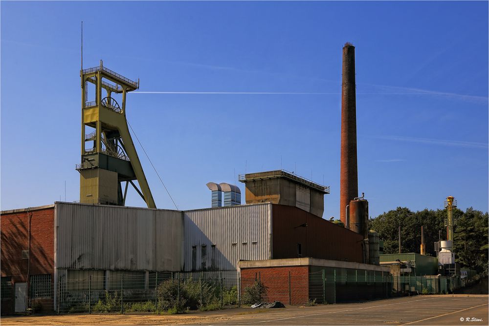 Verbundbergwerk Prosper Haniel, Schacht 9 Foto & Bild | deutschland ...