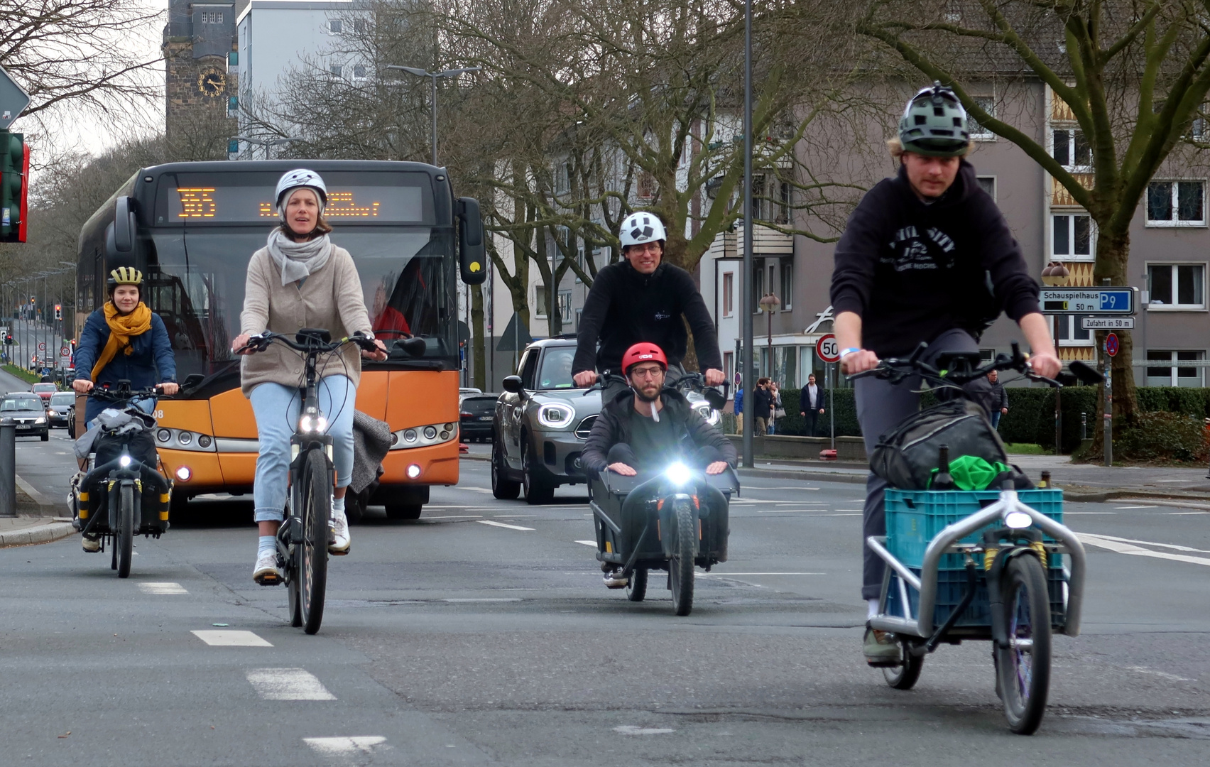 Verkehr Foto & Bild | erwachsene menschen, streetfotografie mit ...