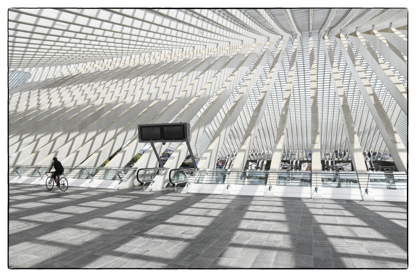 verkehr im bahnhof Foto & Bild | architektur, bahnhöfe & gleise, profanbauten Bilder auf ...