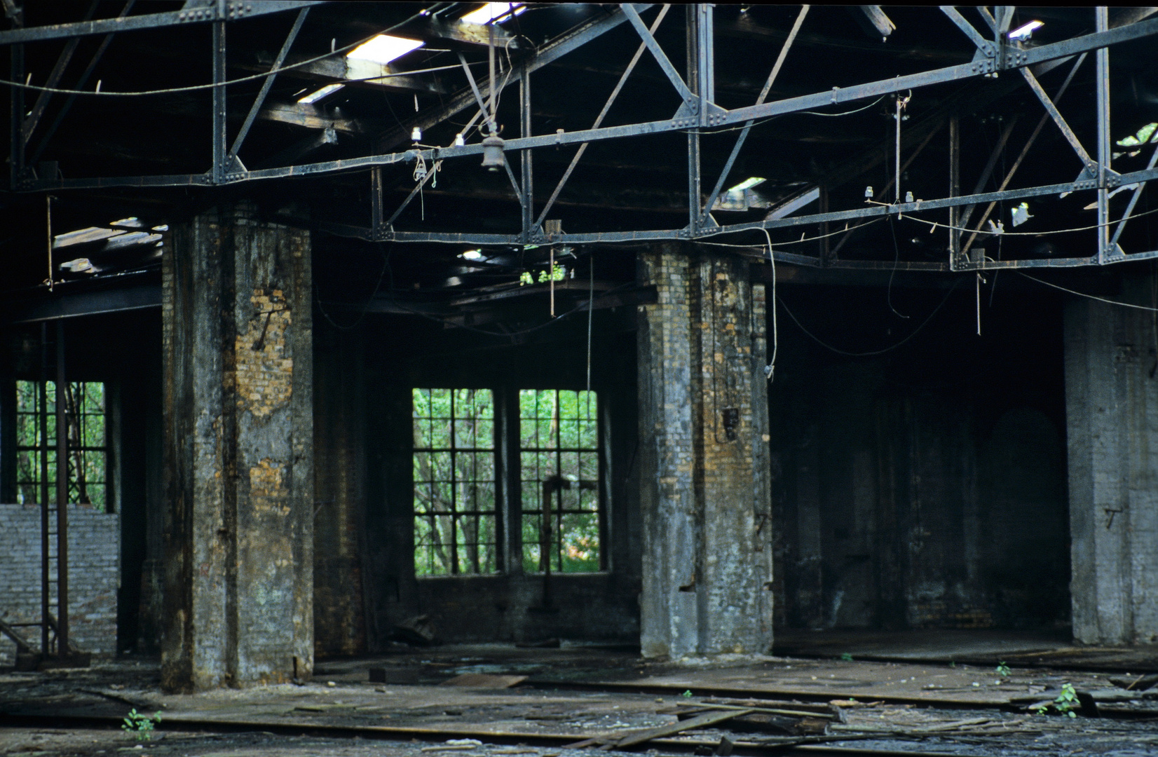 Verlassen 04 Foto & Bild | lost places, architektur, verfallen Bilder ...