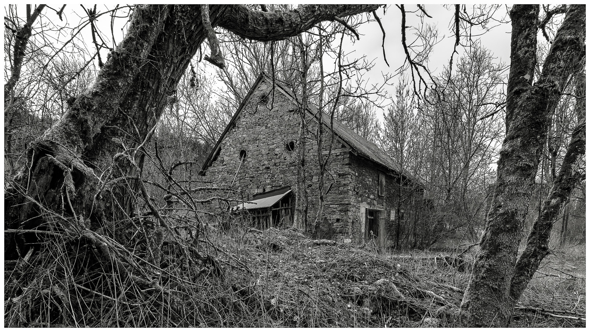 Verlassen Foto & Bild | marodes, verlassen, architektur Bilder auf ...