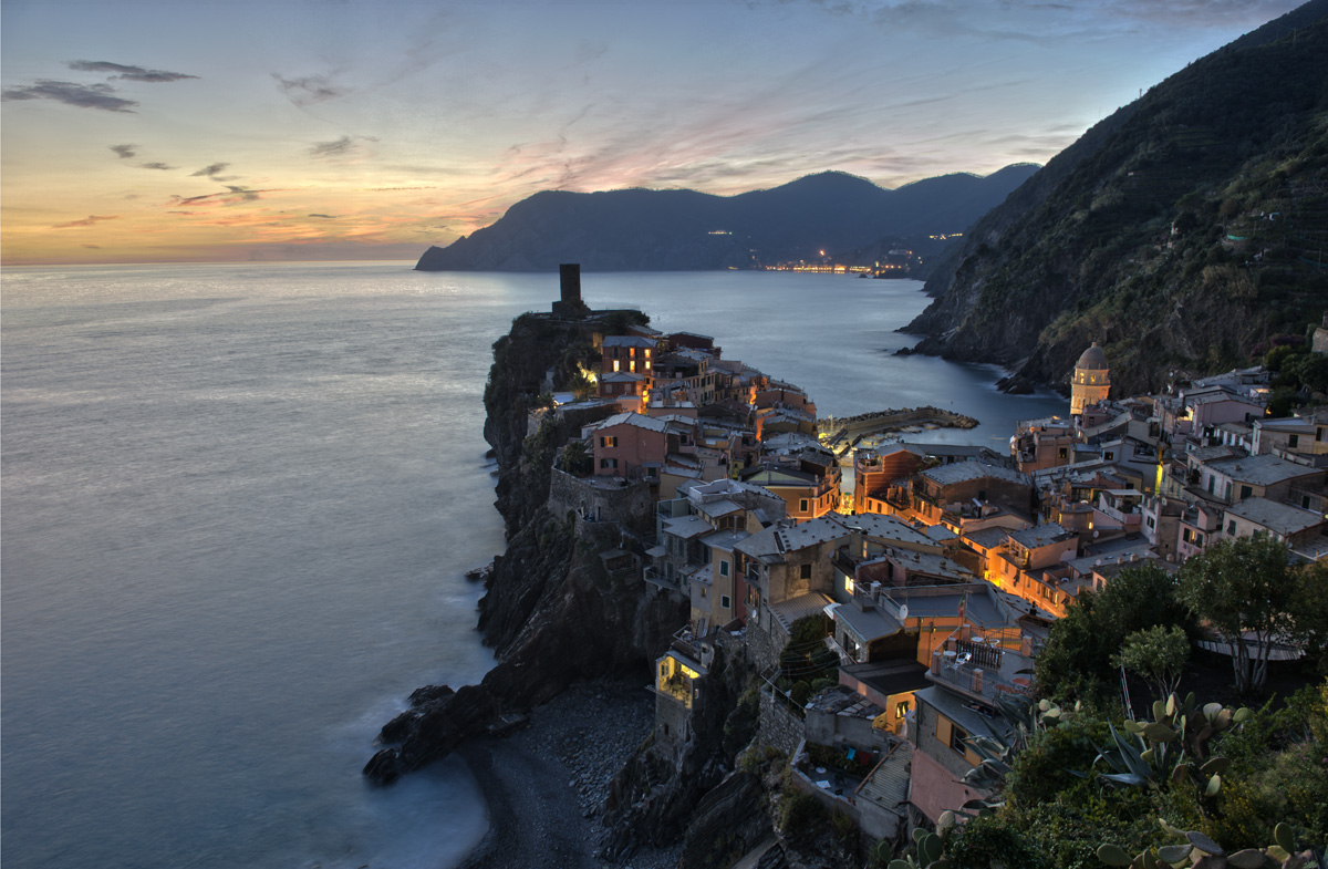 Vernazza am Abend Foto & Bild | europe, italy, vatican city, s marino, italy Bilder auf ...