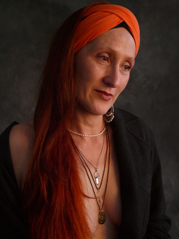 versonnen Foto & Bild | erwachsene menschen, portraits erwachsener, portrait Bilder auf ...