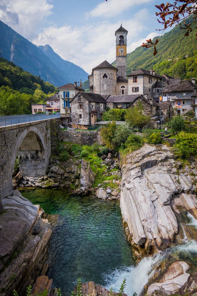 Verzascatal Dorf Foto & Bild | bäume, natur, schweiz Bilder auf ...