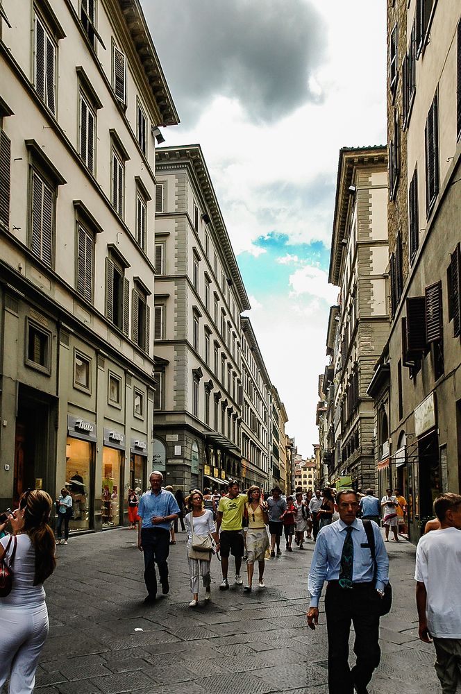 Via del Calzaiuoli Foto & Bild | dokumentation, sommer, italien Bilder ...