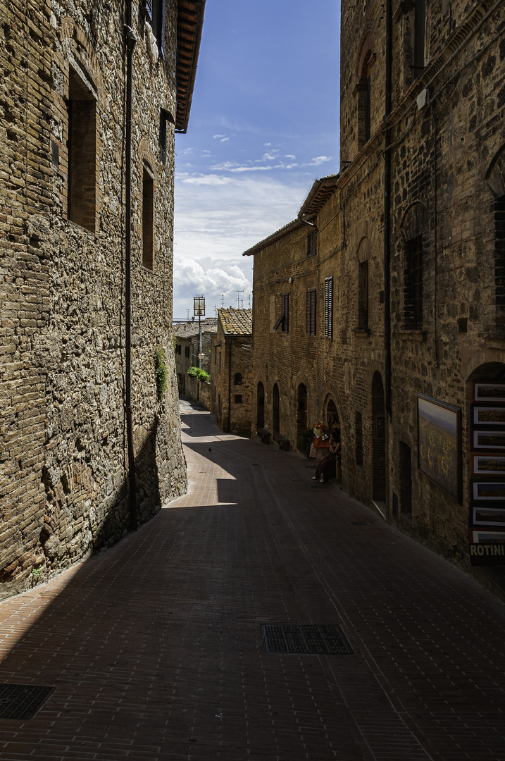 Via Palestro 2.0 anno 2011 Foto & Bild | urlaub, street, world Bilder ...