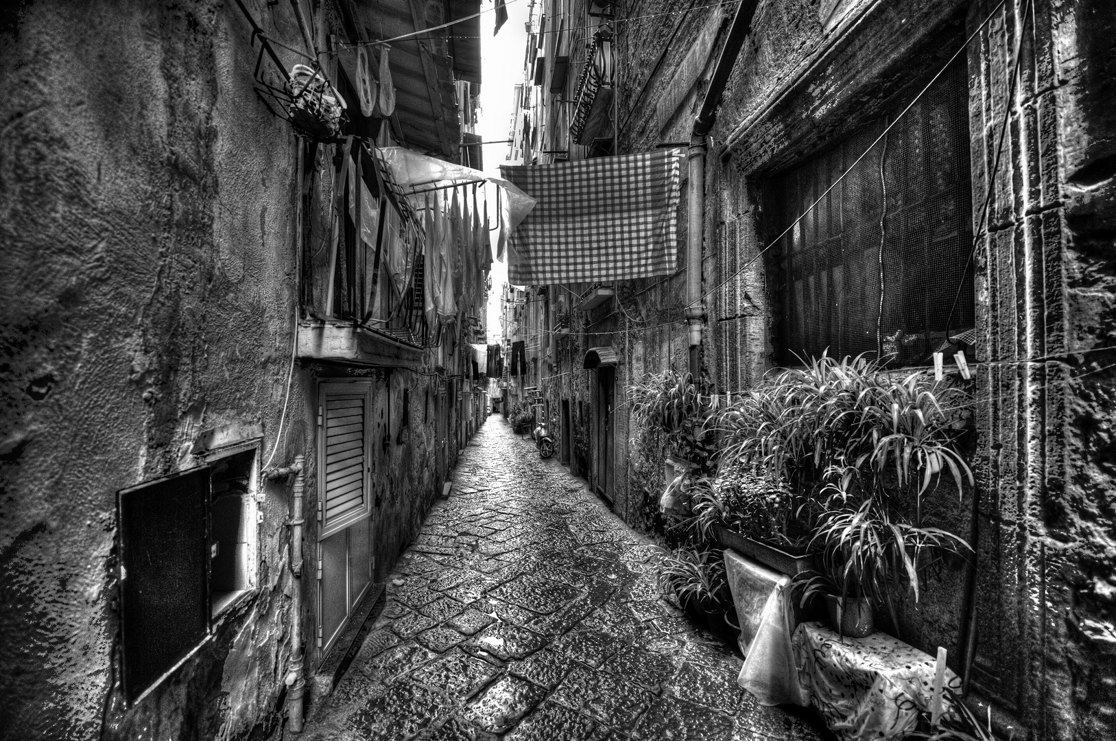 "Vicoli" Foto % Immagini| reportage, napoli, soggetti Foto su fotocommunity
