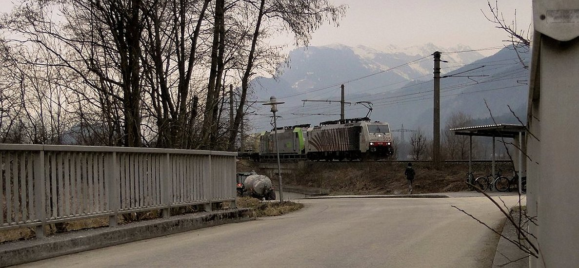 Viel los Foto & Bild | street, landschaften, österreich Bilder auf ...