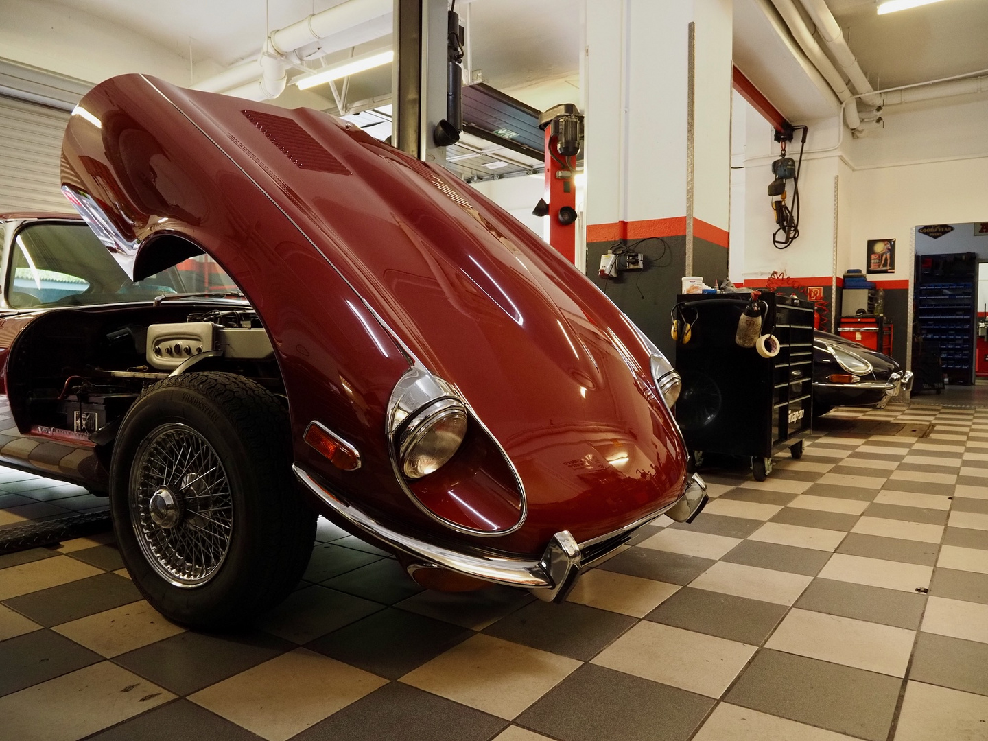 Viel los in der Werkstatt... Foto & Bild | industrie und technik, autos ...