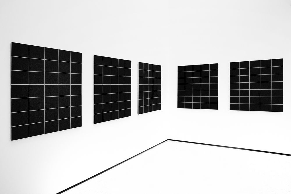 Vierecke übers Eck Foto & Bild | monochrome, frankfurt, kunst Bilder ...