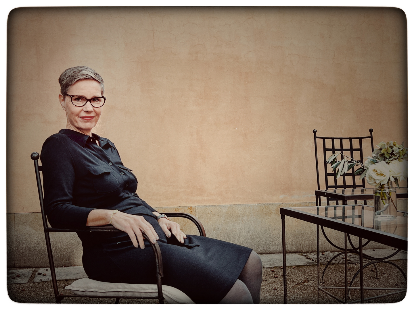 Villa Sorgenfrei Foto & Bild | portrait, frau, fashion Bilder auf ...