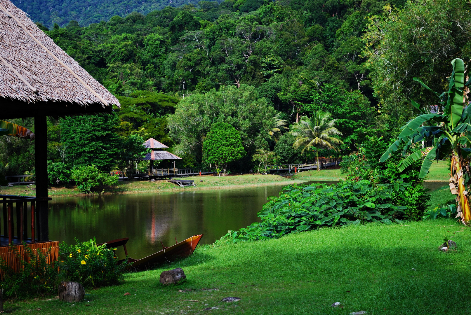 Village bei Damai Beach - Borneo Foto & Bild | landschaft, garten ...
