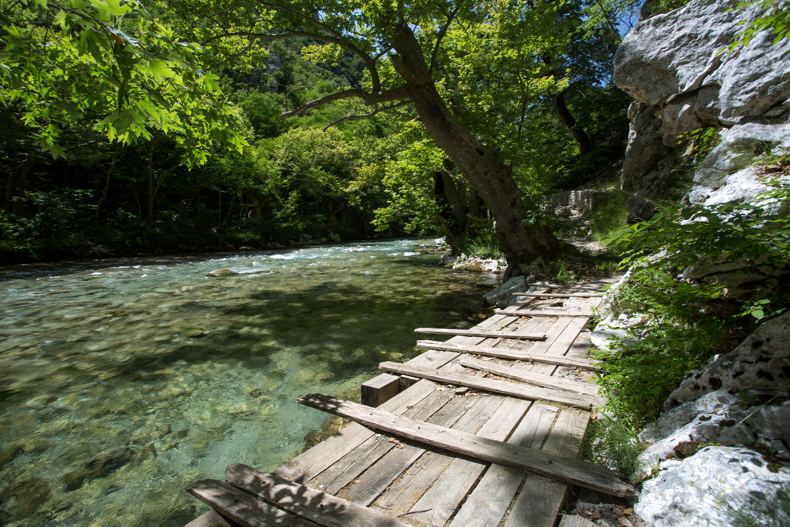 Voidomatis River Foto & Bild | landschaft, bach, fluss & see, outdoor ...
