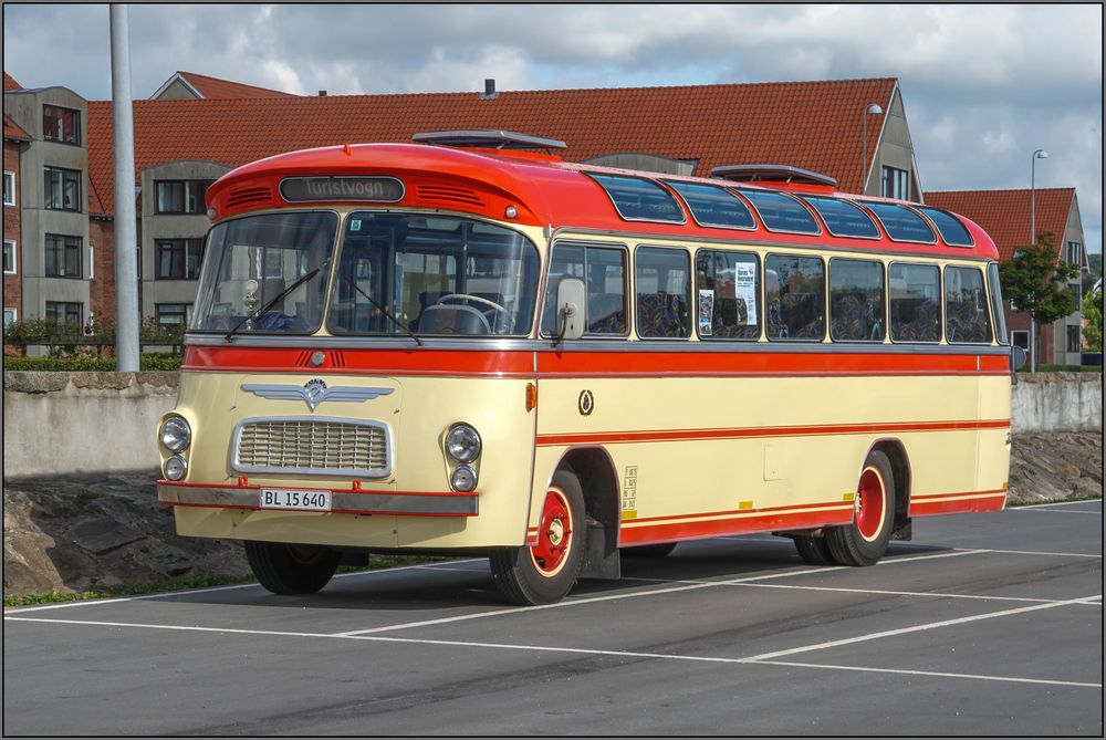 VOLVO Oldtimerbus ... Foto & Bild | ostsee, bus, oldtimer Bilder auf ...