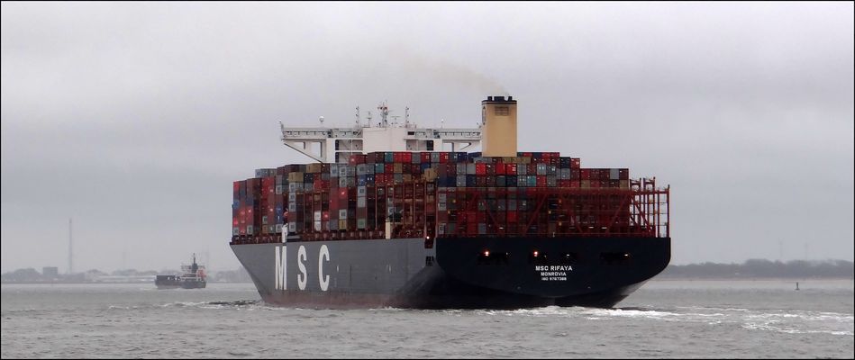 Containerschiffe Bilder & Fotos