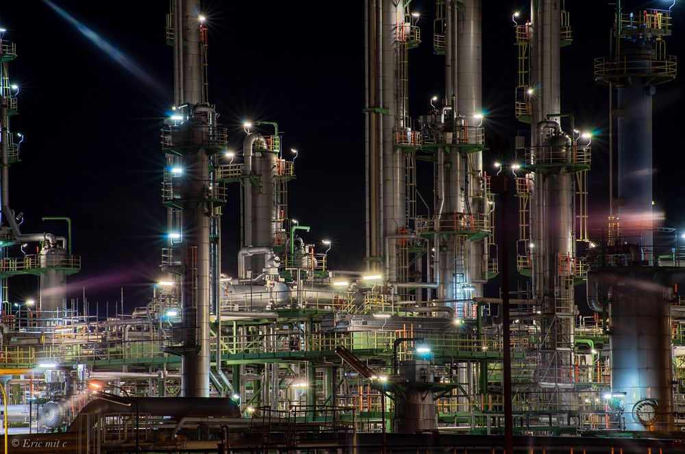 Von Rohren und Lichtern - BASF Mannheim und Ludwigshafen Foto & Bild ...