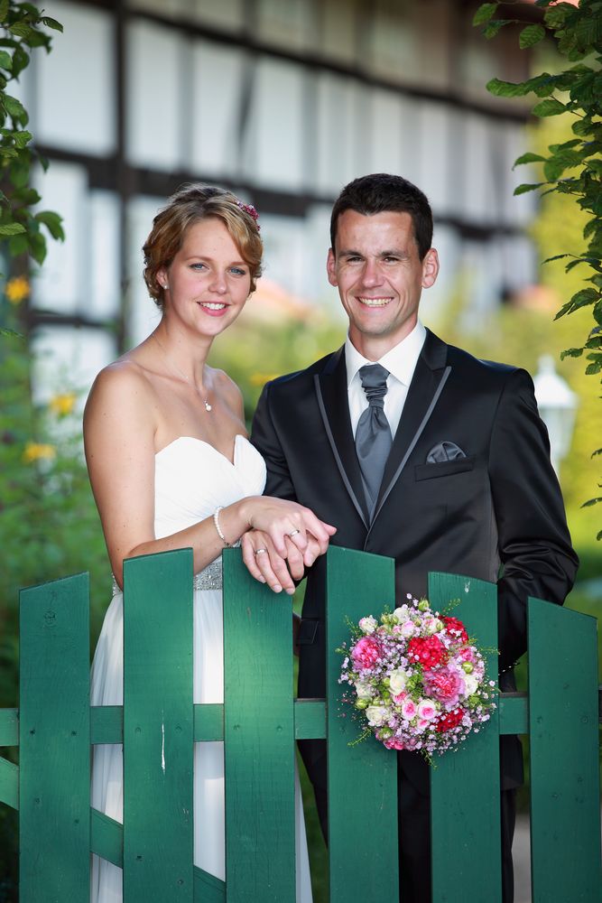 Vor dem Garten 2 Foto & Bild | hochzeit, hochzeitsfotos 1, menschen Bilder auf fotocommunity