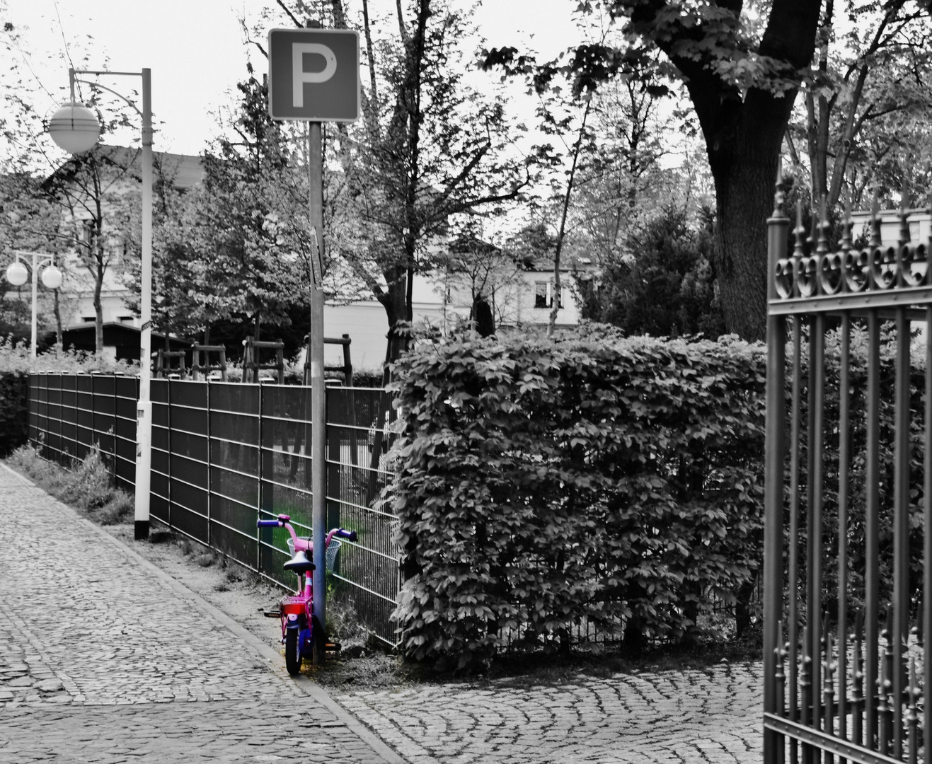 VORBILDLICH GEPARKT Foto & Bild | autos & zweiräder, fahrräder ...