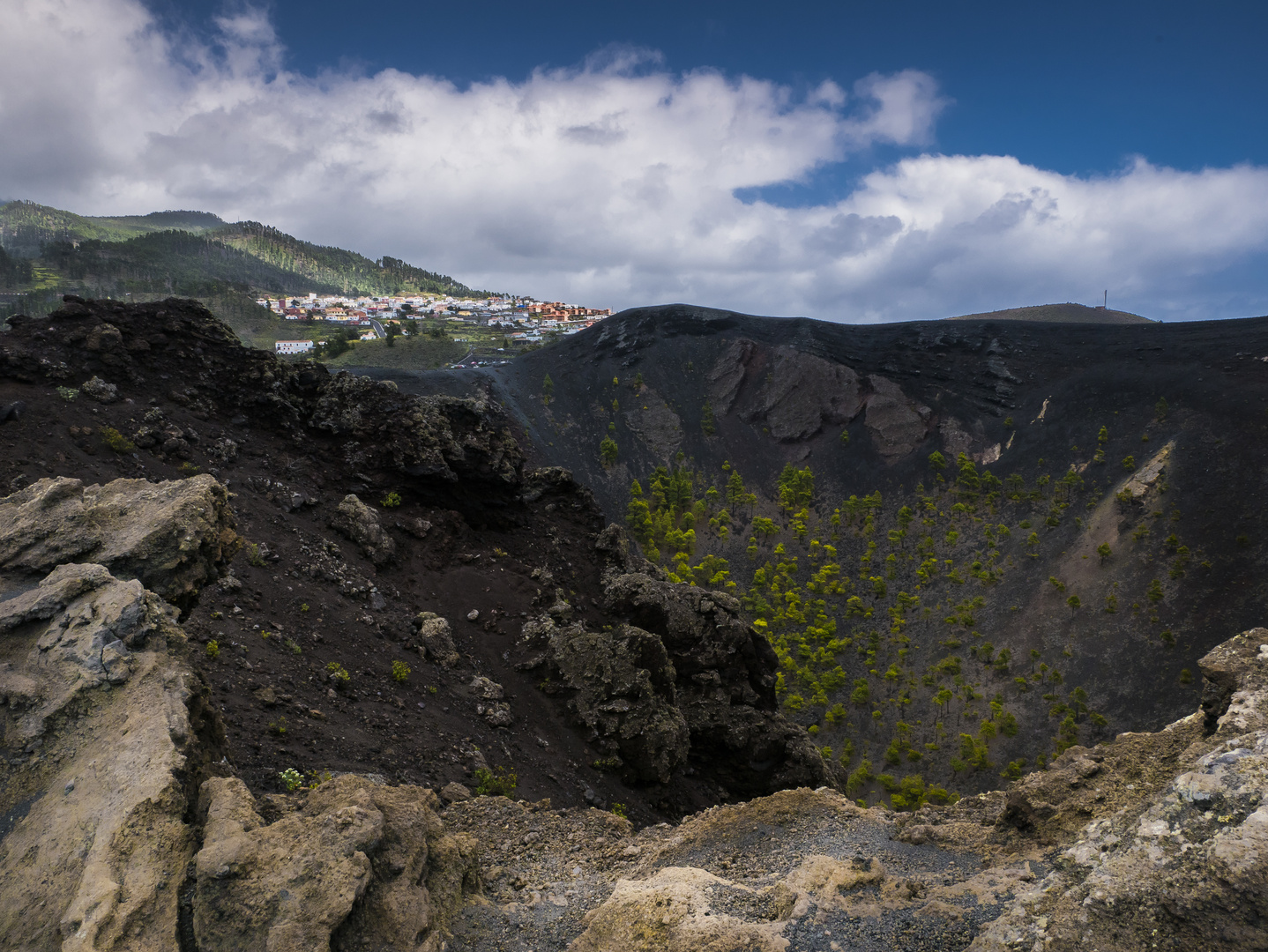 Vulkankrater des San Antonio - La Palma Foto & Bild | urlaub, spain ...