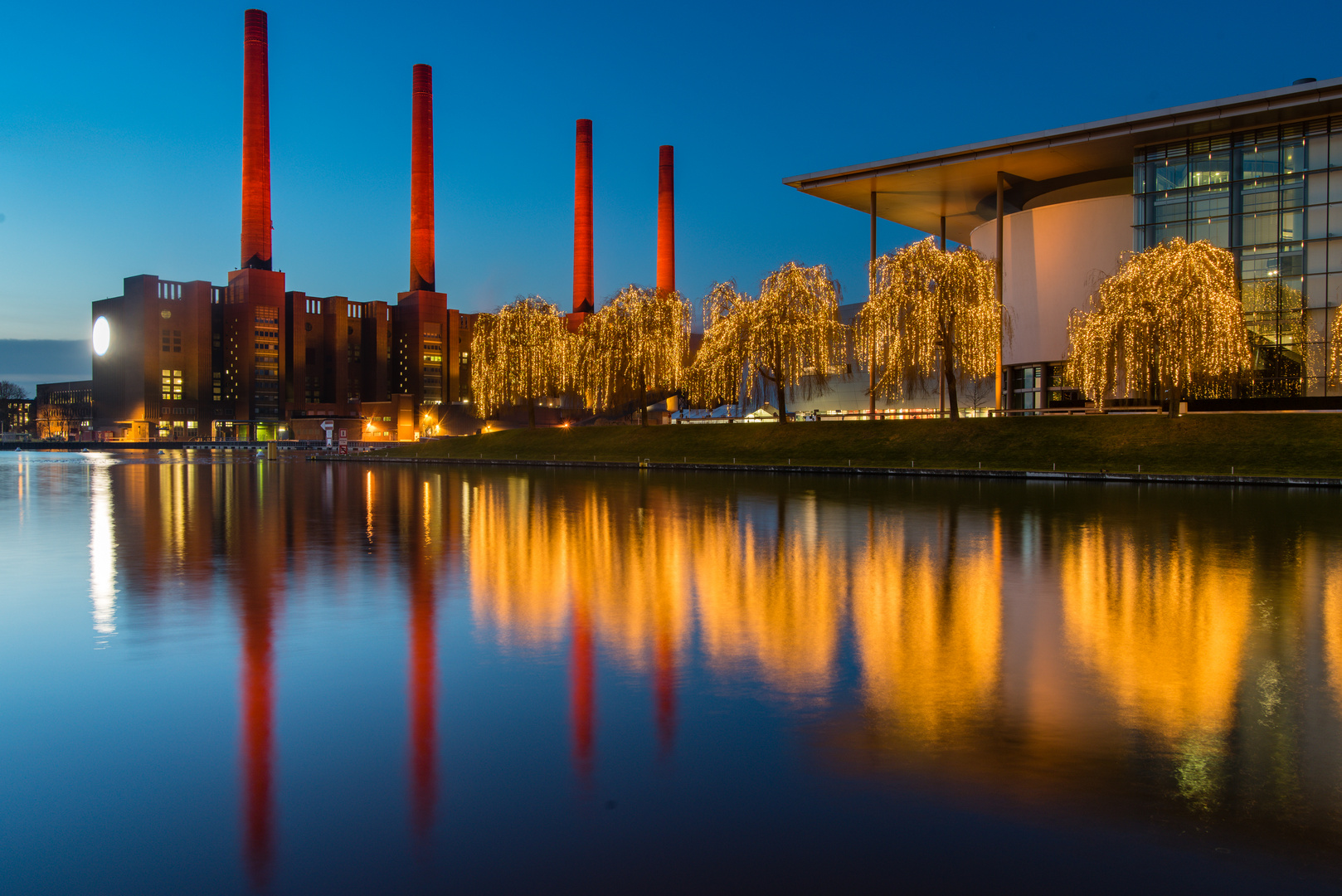 VW-Autostadt Foto & Bild | kraftwerk, architektur, automobile Bilder ...