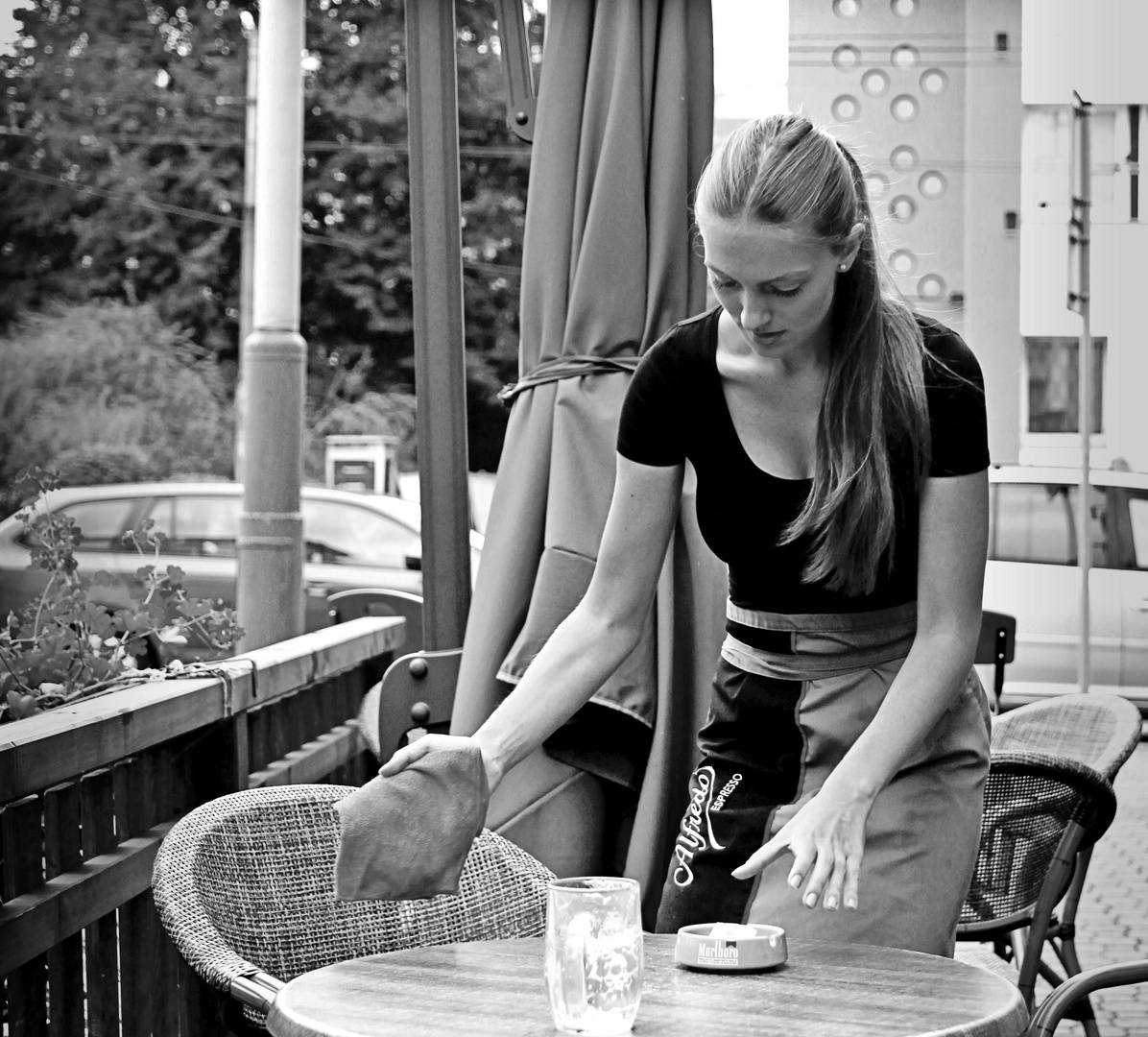 Waitress & Model Foto & Bild | erwachsene menschen, portrait ...
