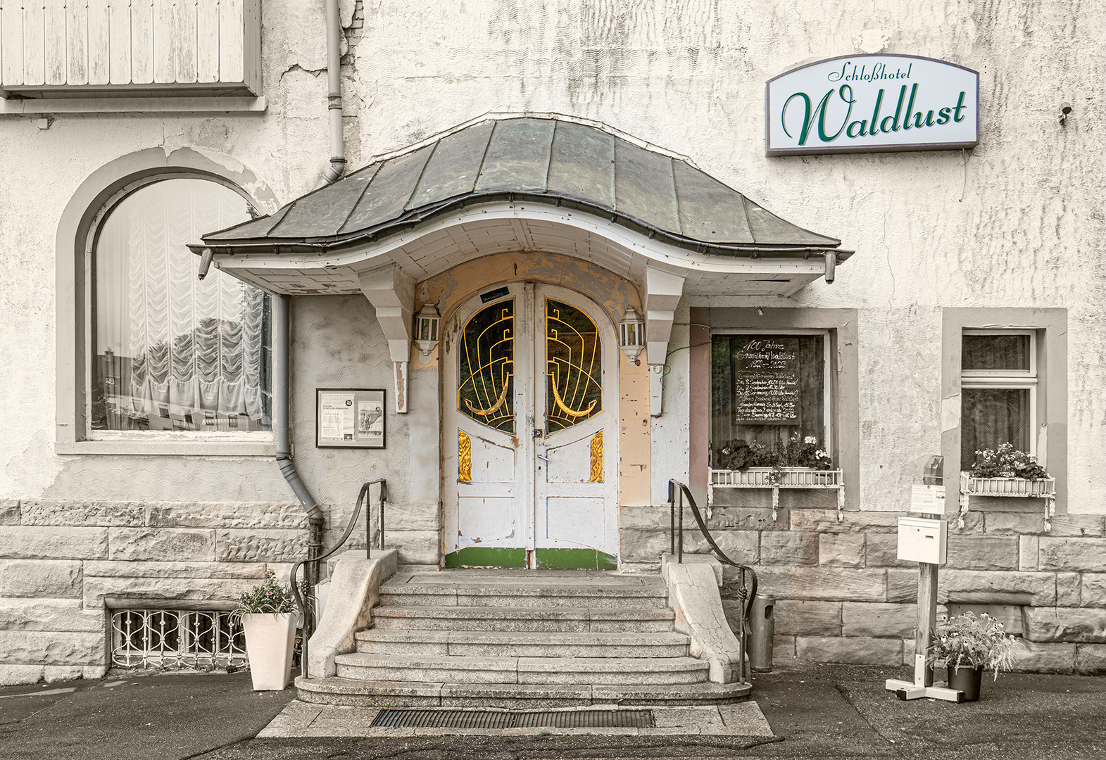 Waldlust Foto & Bild | world, lost places, architektur Bilder auf ...