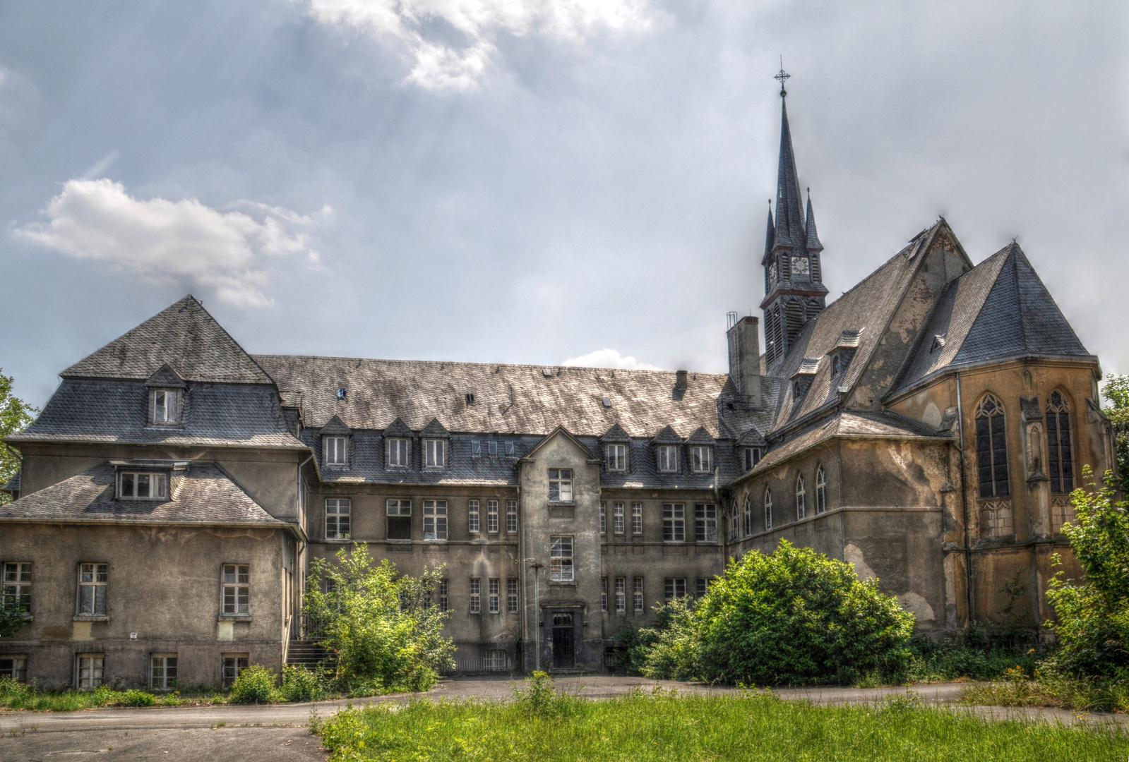 Waldniel-Hostert 01 Foto & Bild | architektur, lost places, motive ...