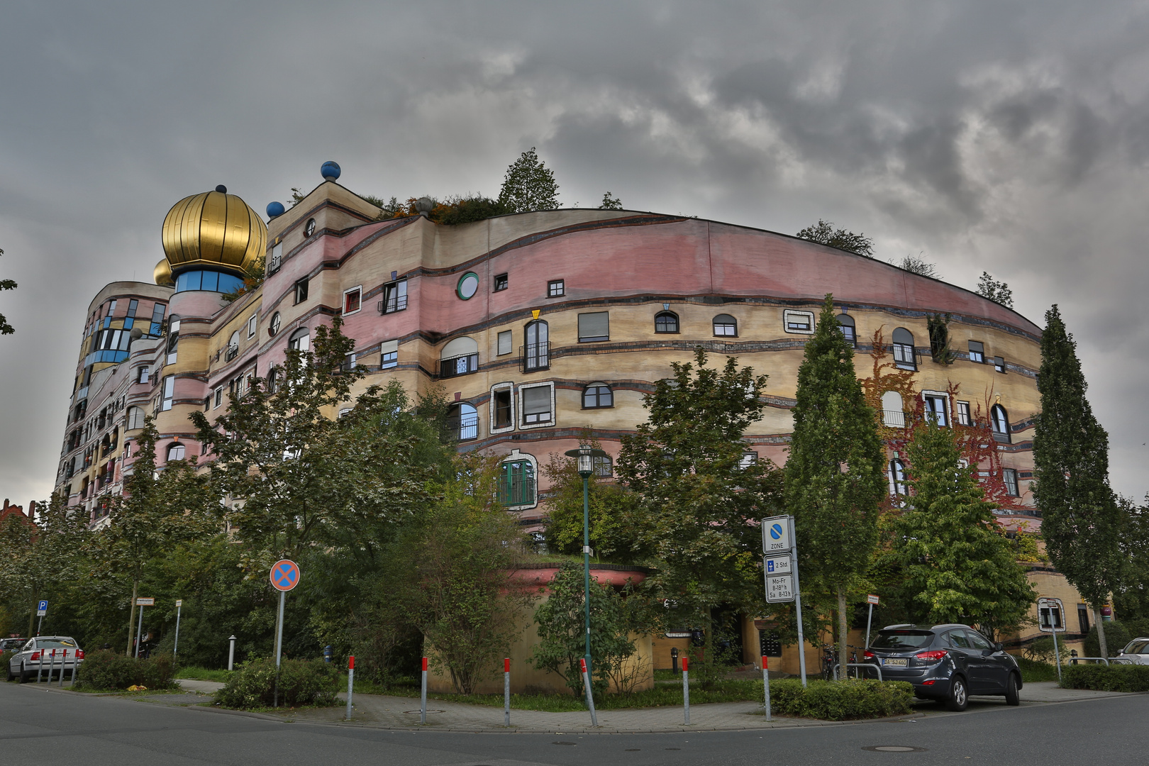 Waldspirale Darmstadt - Hundertwasser Foto & Bild | architektur ...