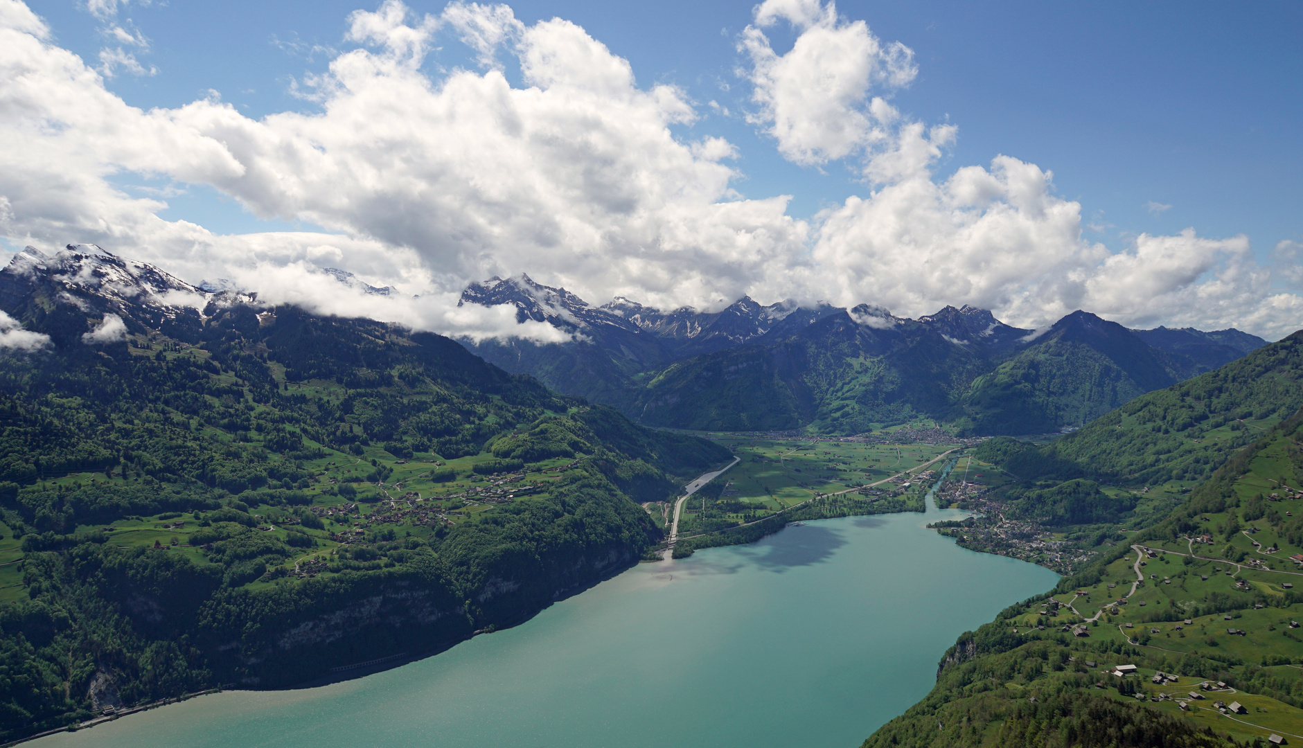Walensee, rechts unten Weesen SG, vom Chapf aus fotografiert Foto ...