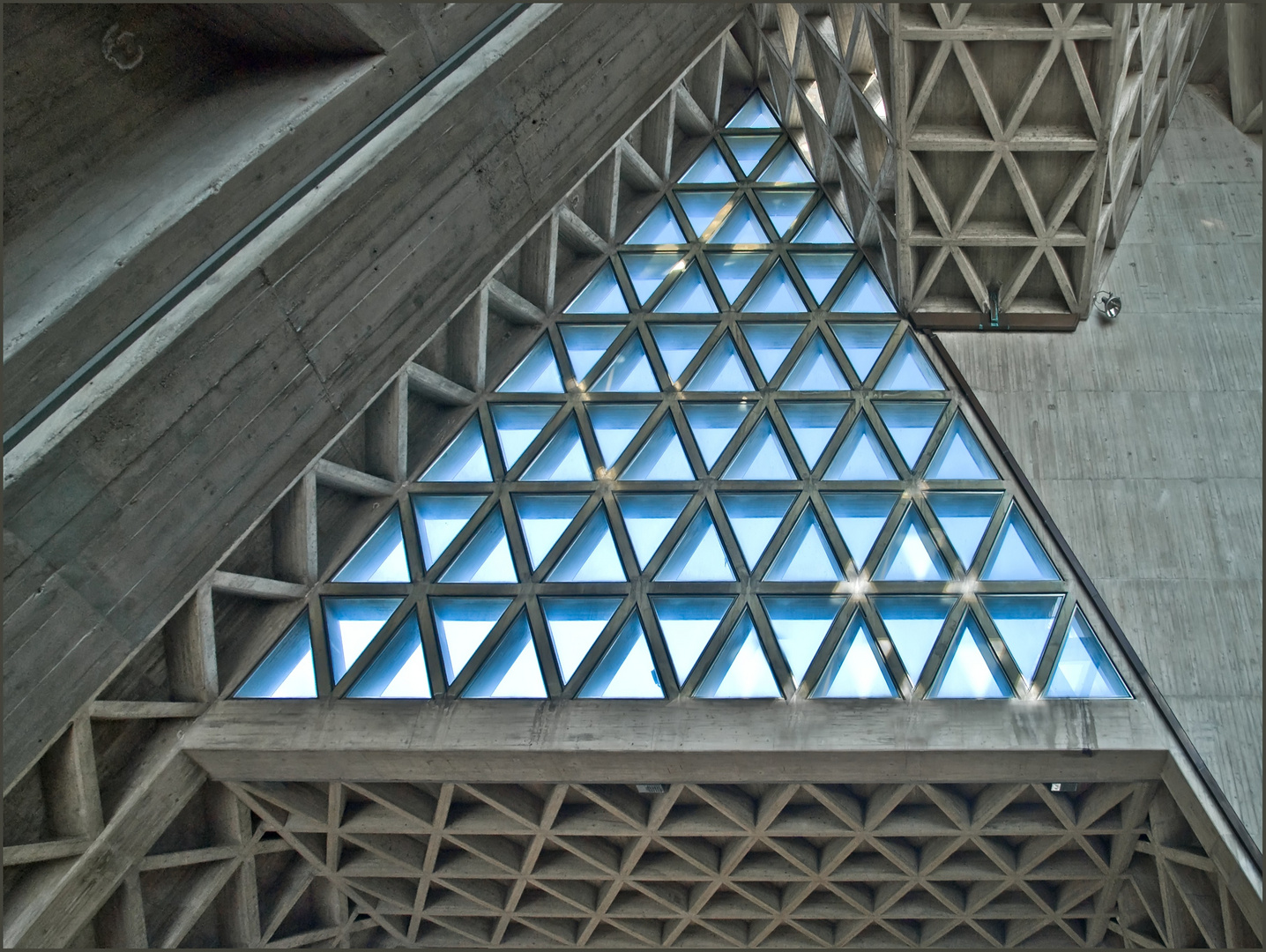 Wallfahrtskirche Monte Grisa, Triest Foto & Bild | kirche, italien ...