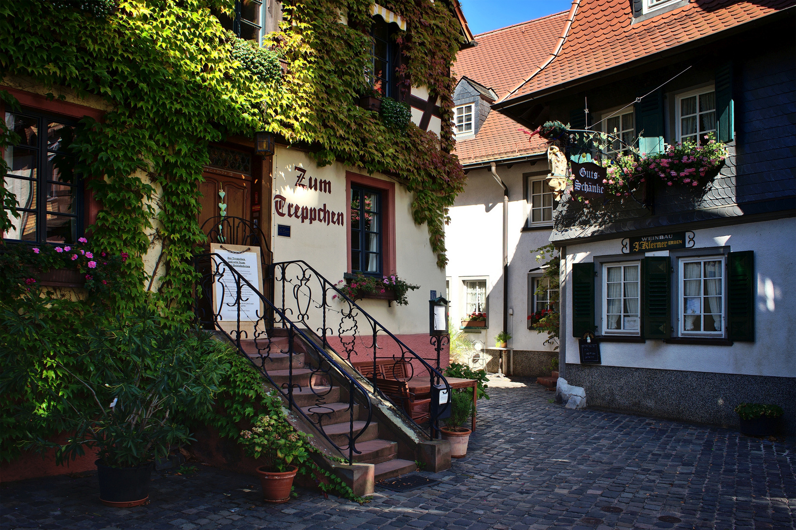 Walluf - Kirchgasse - Hintergasse Foto & Bild | architektur ...