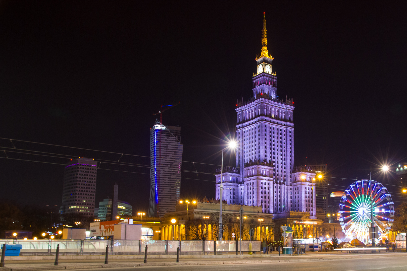 Warszawa (Warschau) Foto & Bild | architektur, architektur bei nacht ...